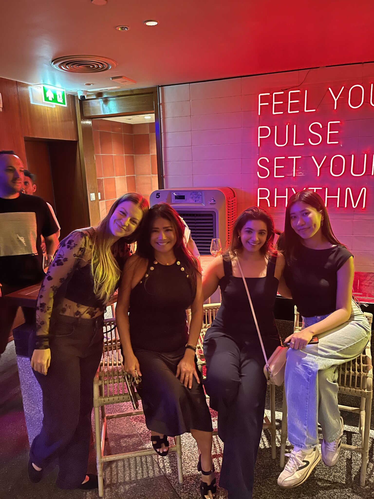 Timeleft - Have Dinner With Strangers - Have Dinner With Strangers