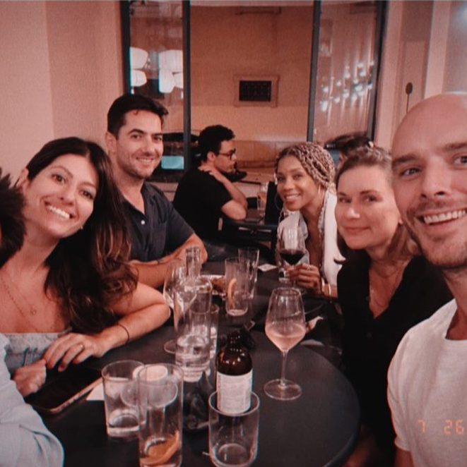 Dinners with strangers - Timeleft